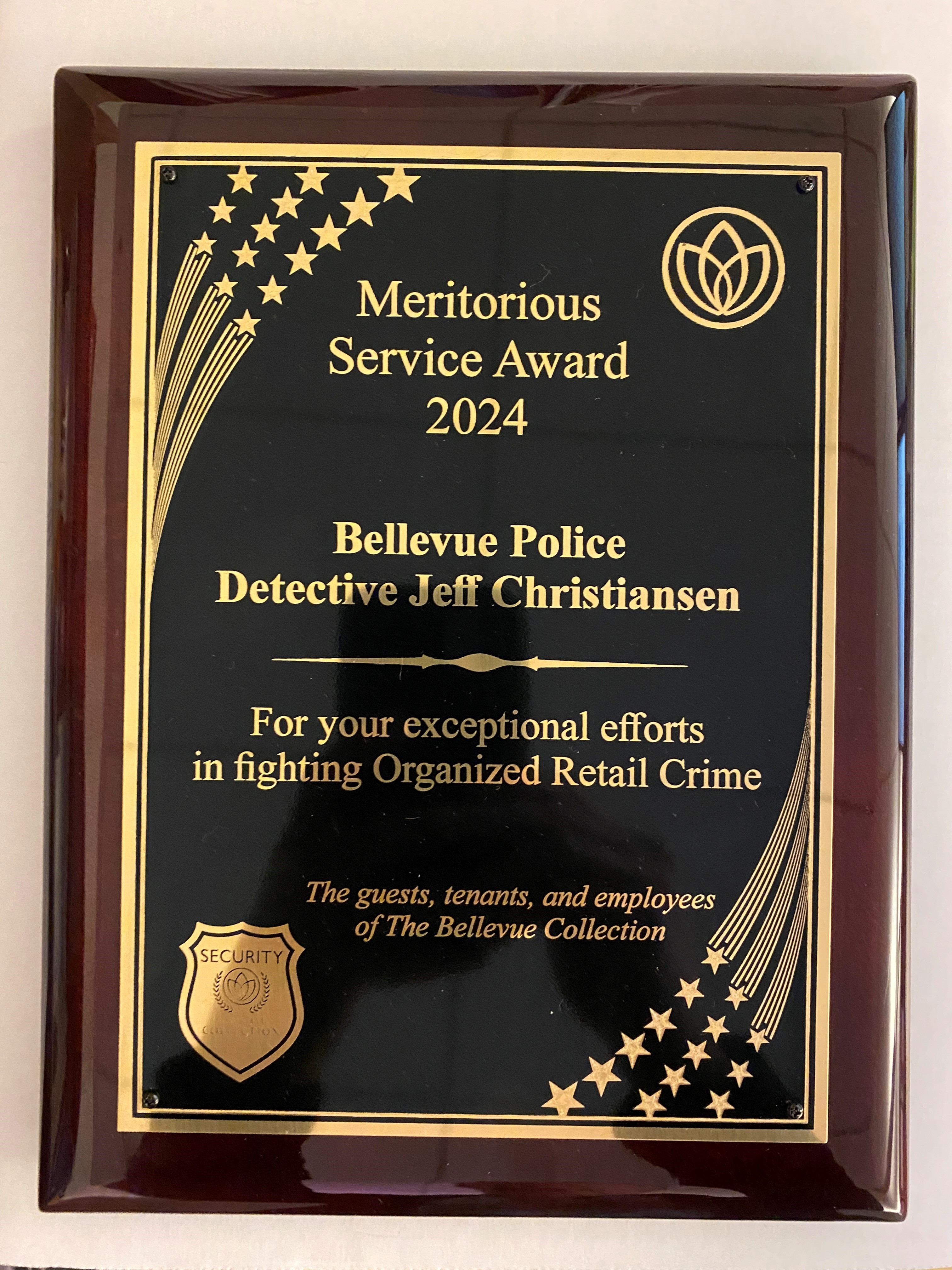 Bellevue Detective Receives Meritorious Award for West Coast Lululemon ...